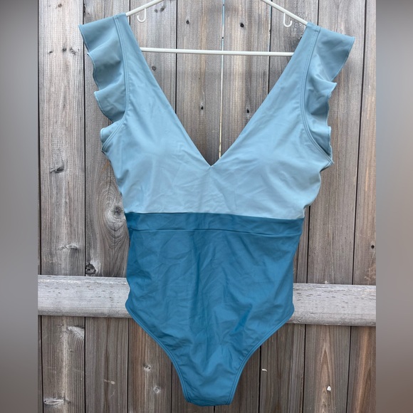 summersalt | Swim | Final Price Summersalt The Ruffle Backflip Deep Sea ...